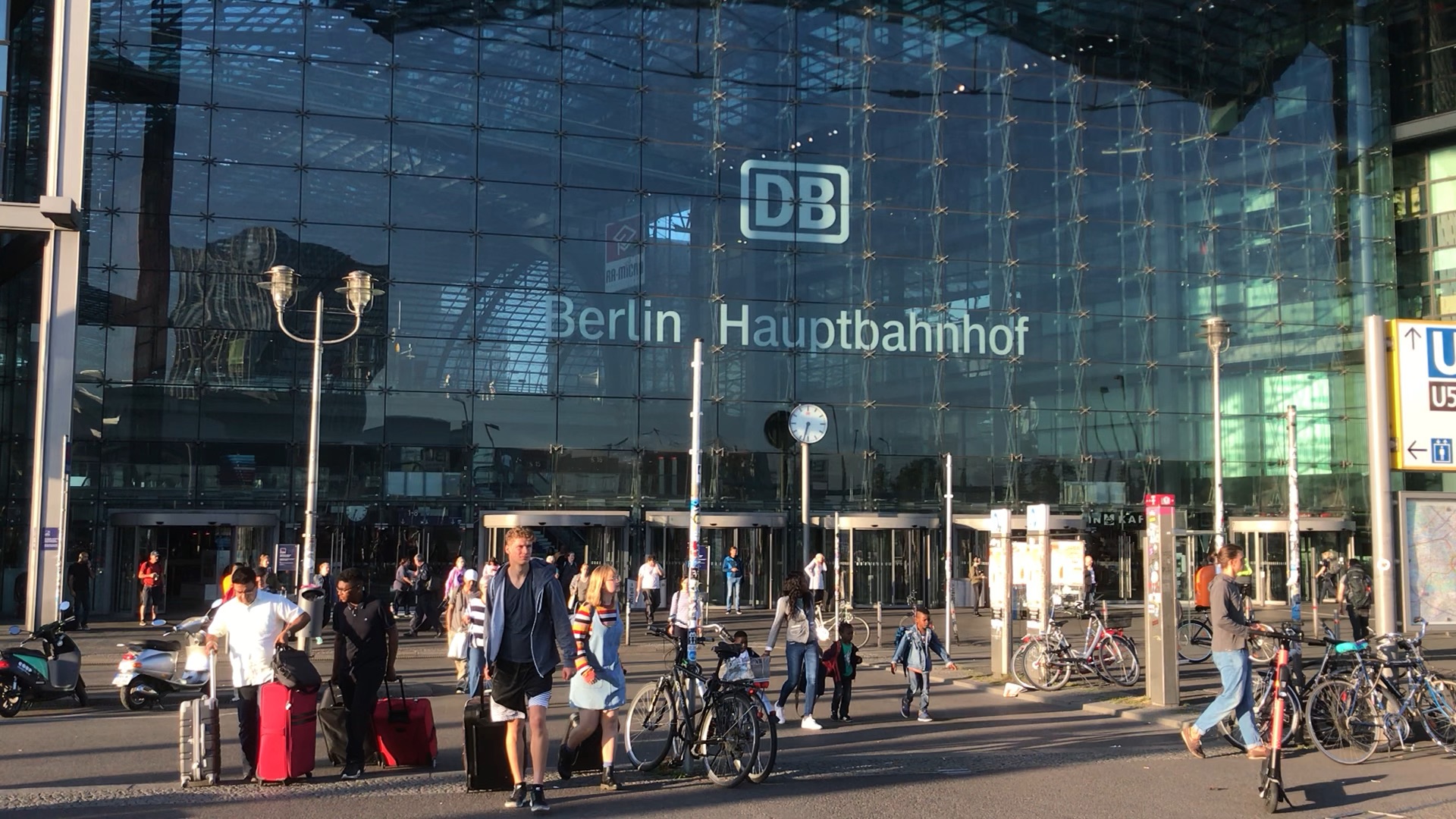 Boiling in Berlin – 'Jules Told Me' by Jules Brown